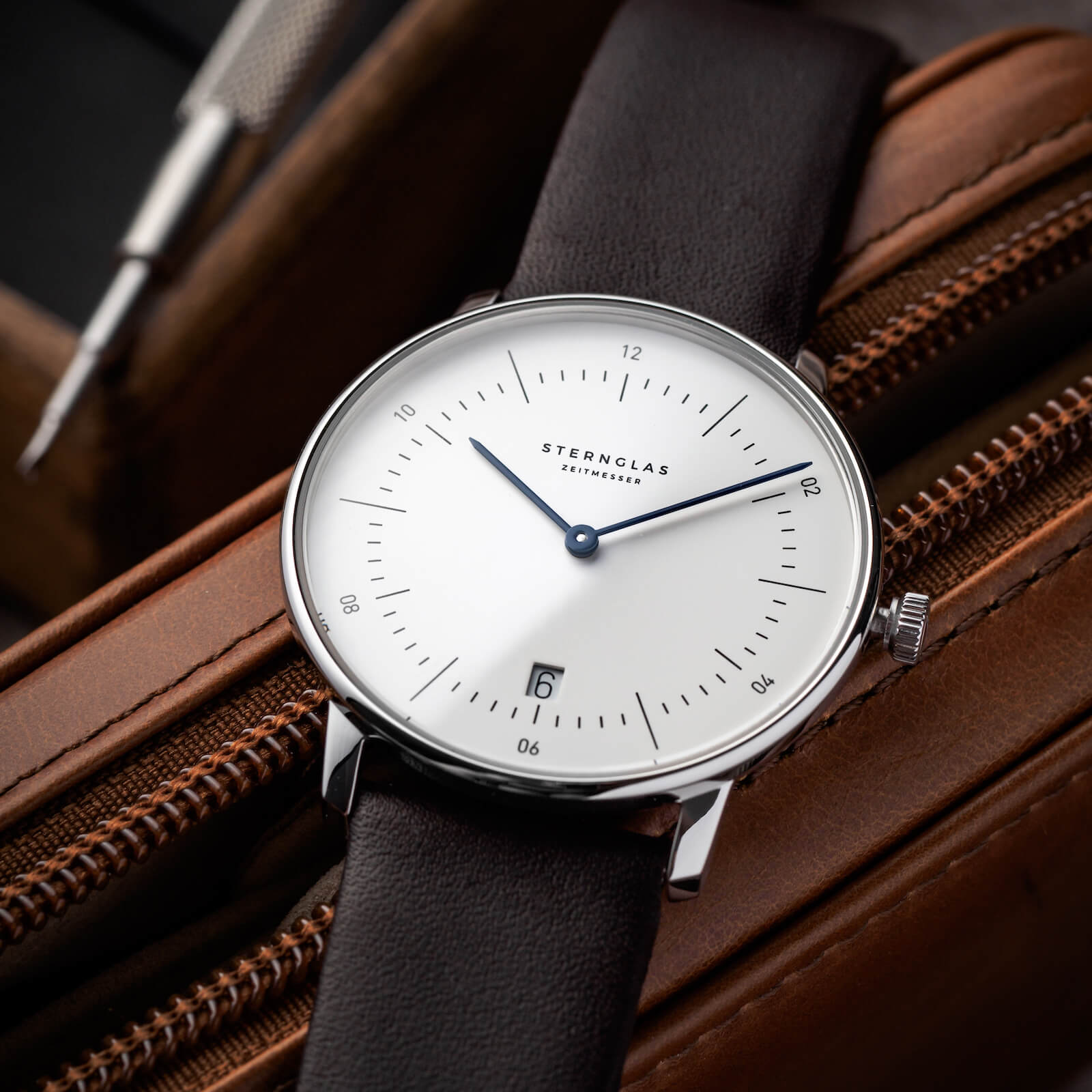 STERNGLAS Bauhaus Uhren – gestaltet in Hamburg – sternglas.de